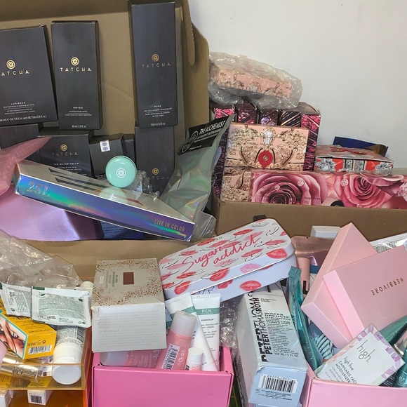 Tatcha | Makeup | 25 Mystery Luxury Lot Bundle Over 400 Value | Poshmark